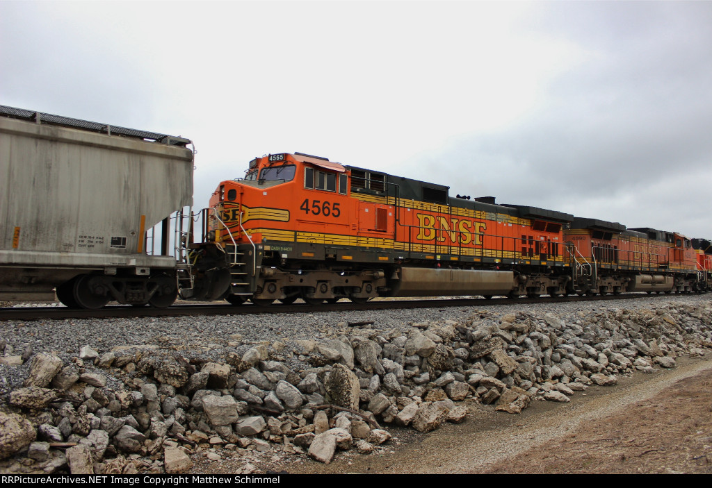 BNSF 4565
